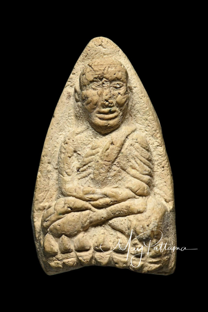 หลวงปู่ทวด วัดประสาท พิมพ์ใหญ่ปลายเเหลม เนื้อขาวอมเขียว ปี 06 - Onepra.com