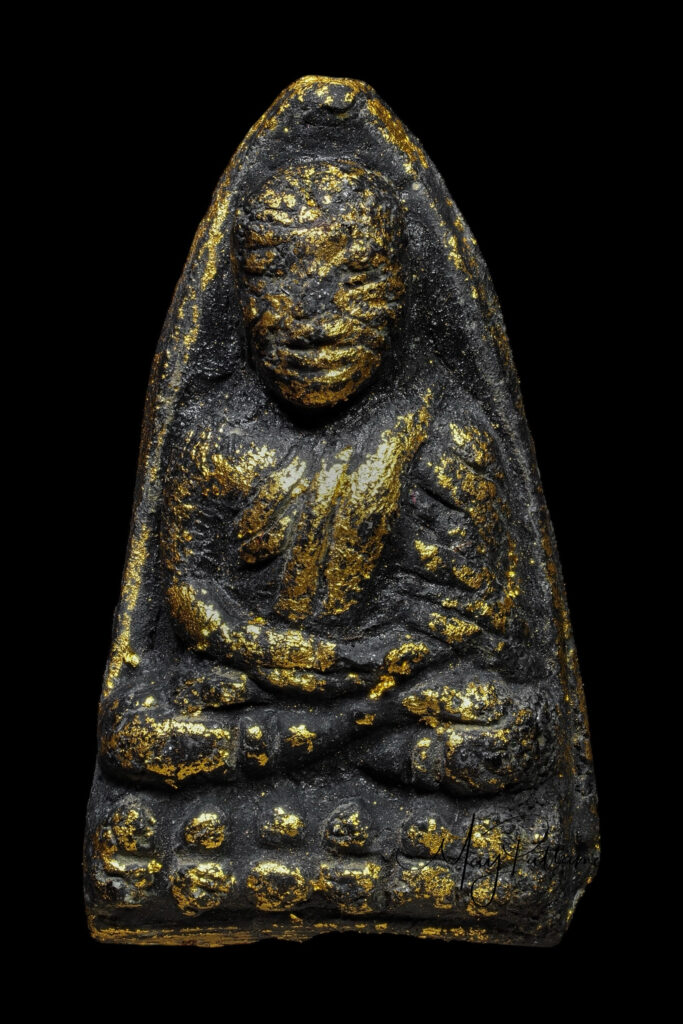 หลวงปู่ทวด วัดประสาทบุญญาวาส พิมพ์เล็ก เนื้อดำ ปี 06 - Onepra.com