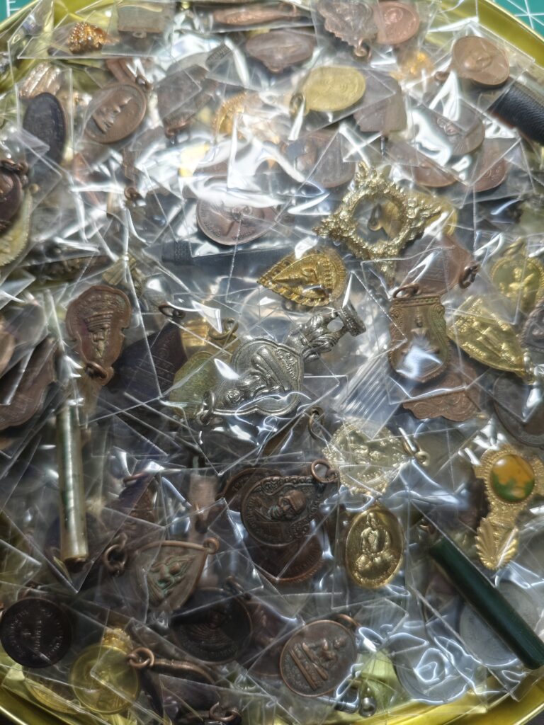 พระเหมา พระกอง เหรียญหน้ารวม ซีลถุงอย่างดี ชุดละ100 ชิ้น - Onepra.com